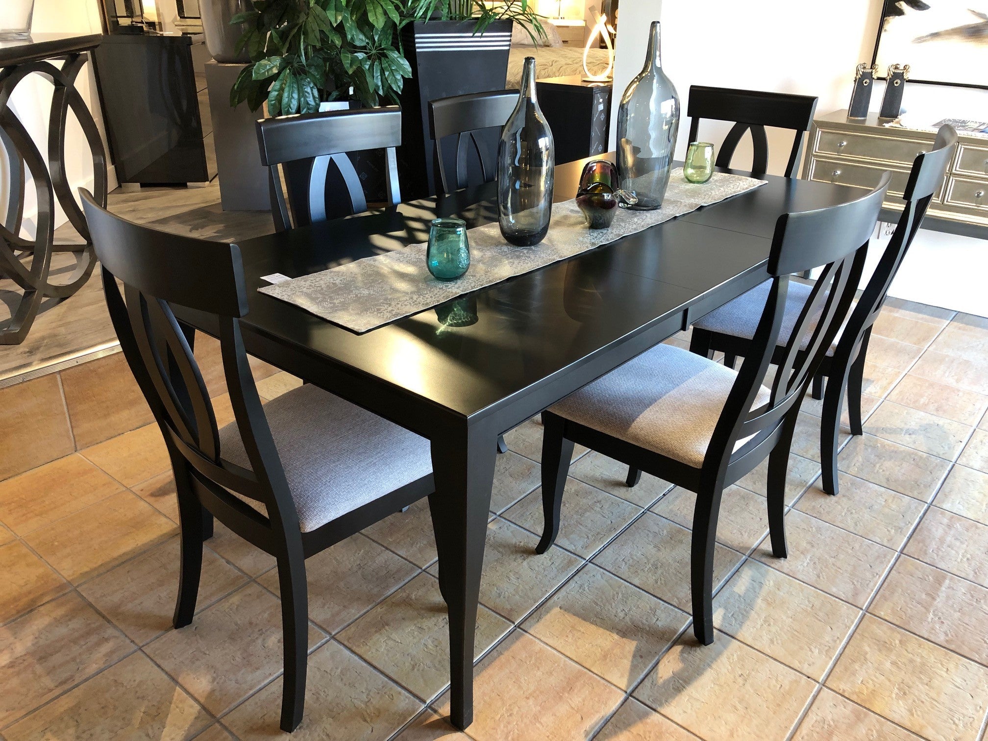 CANADEL dining tables & chairs – Ameublement Lida